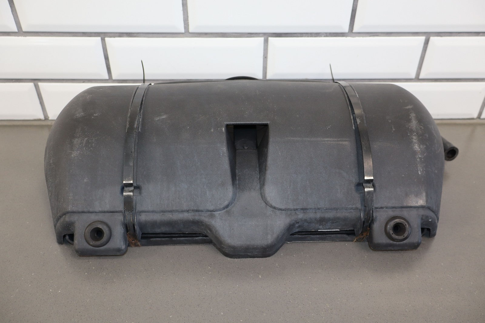 01-04 Corvette C5 5.7L Air Cleaner Intake Tube Box Base Lid Straps (No ...