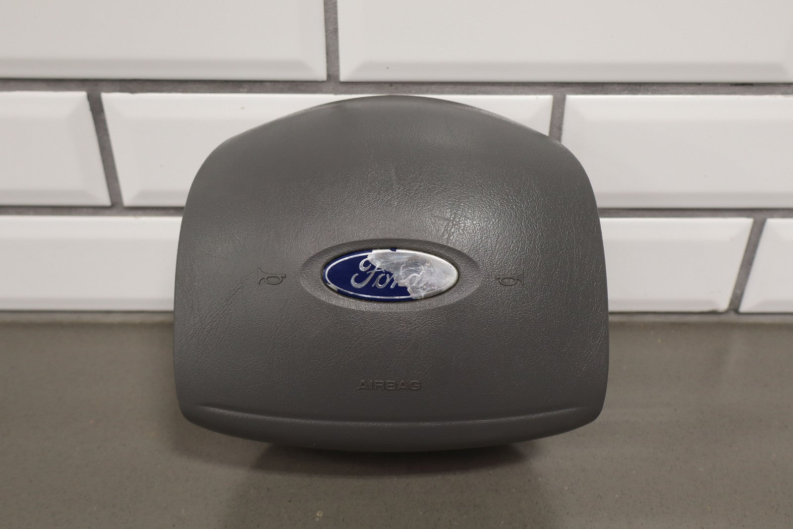 2002-2004 Ford Excursion Driver Steering Wheel Air Bag Medium Flint 3E ...
