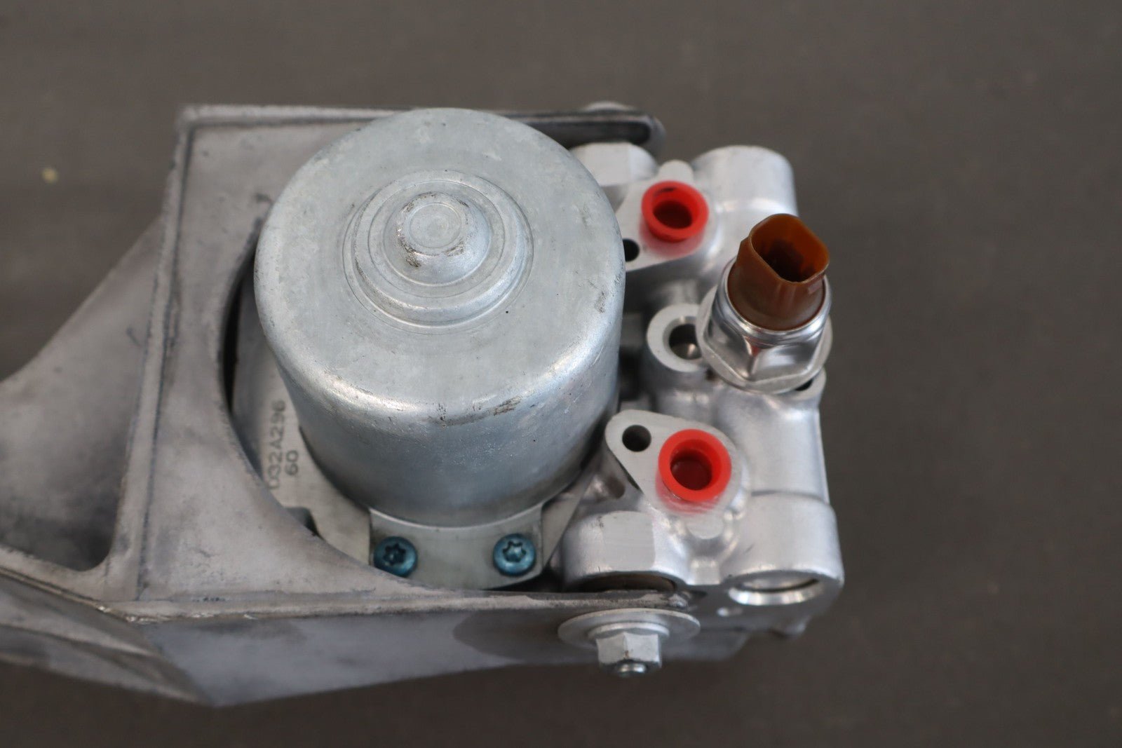 2005-2008 C6 Corvette ABS Anti Lock Brake Pump Module & Bracket – J & J ...