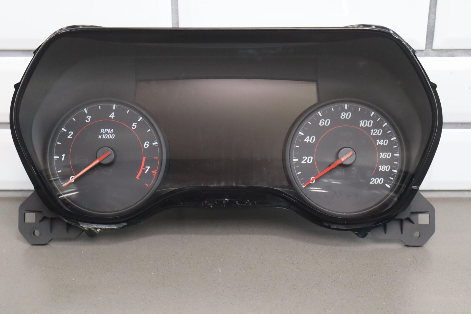 17-18 Chevy Camaro Speedometer Instrument Cluster (Opt UMN) OEM ...