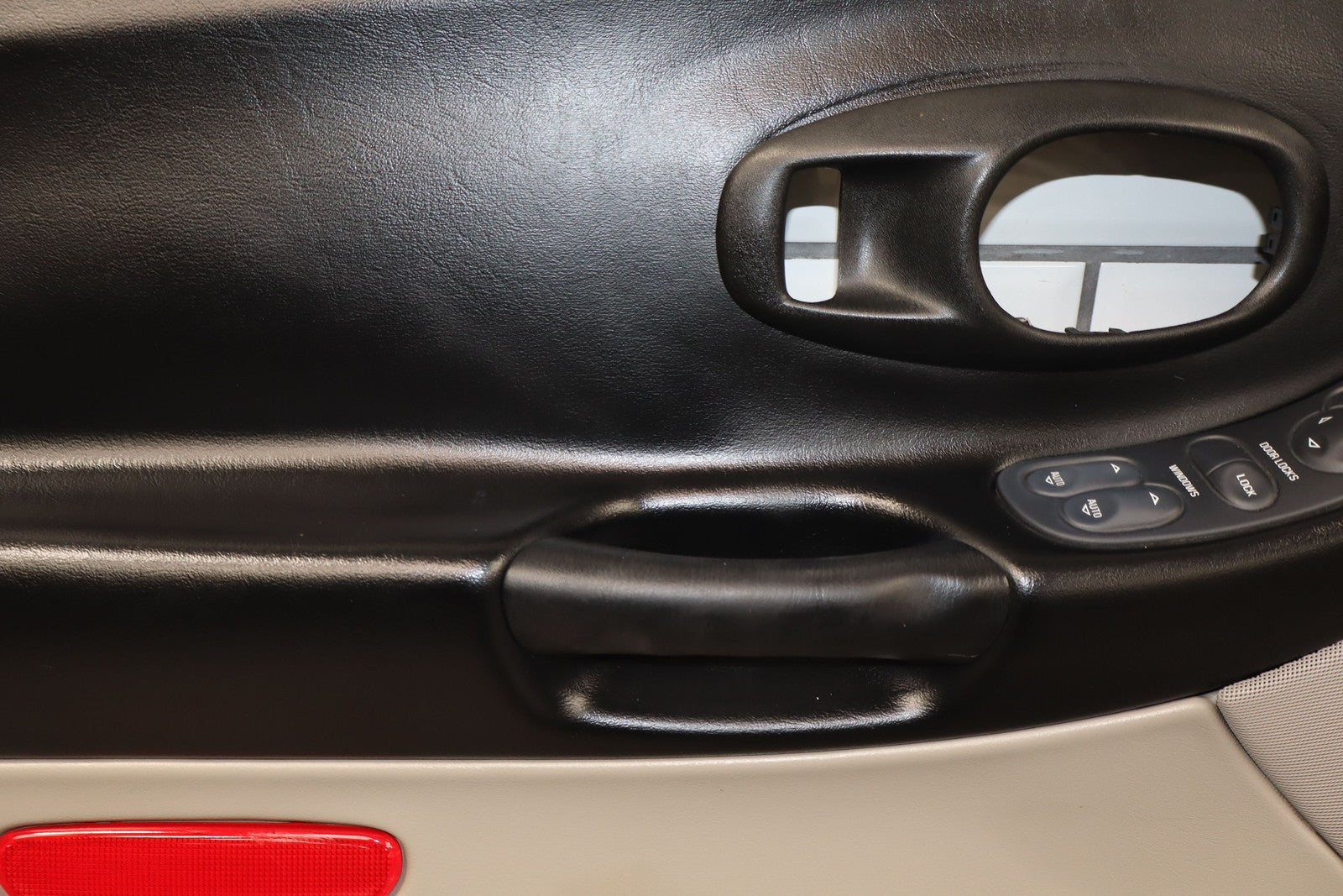 1997-2004 C5 Corvette Left Driver Interior Door Trim Panel *W/Window S ...