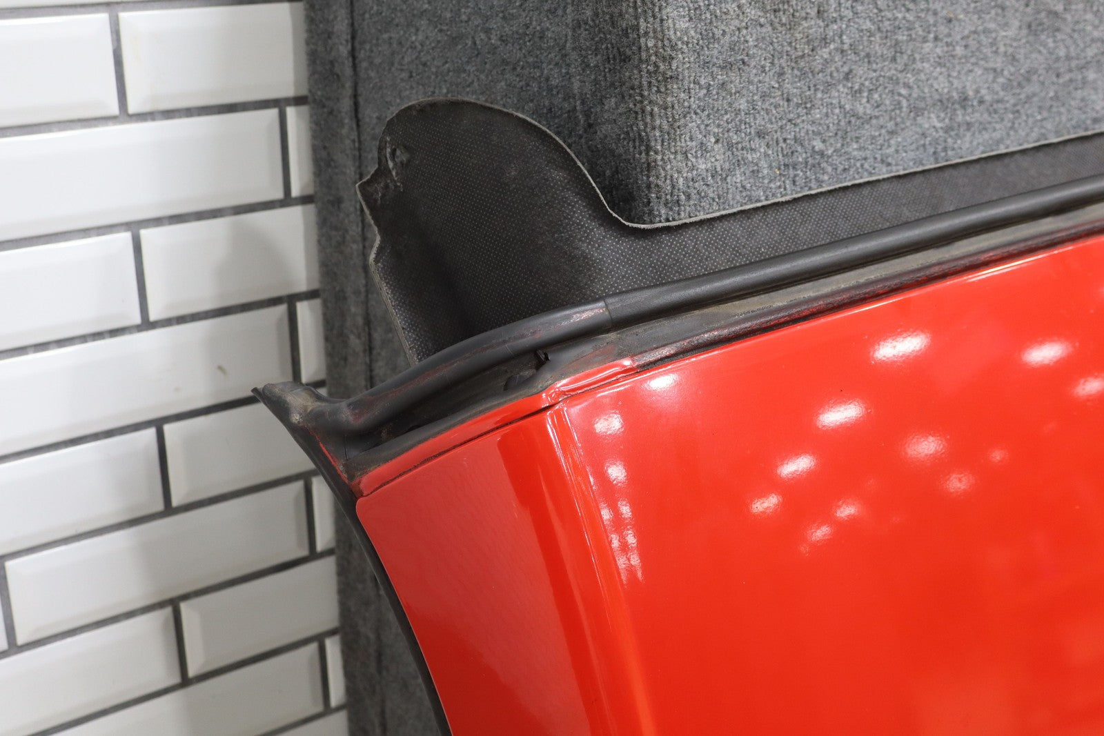 2003-2006 Chevrolet SSR Front Convertible Hard Top Roof Section *W/ He ...