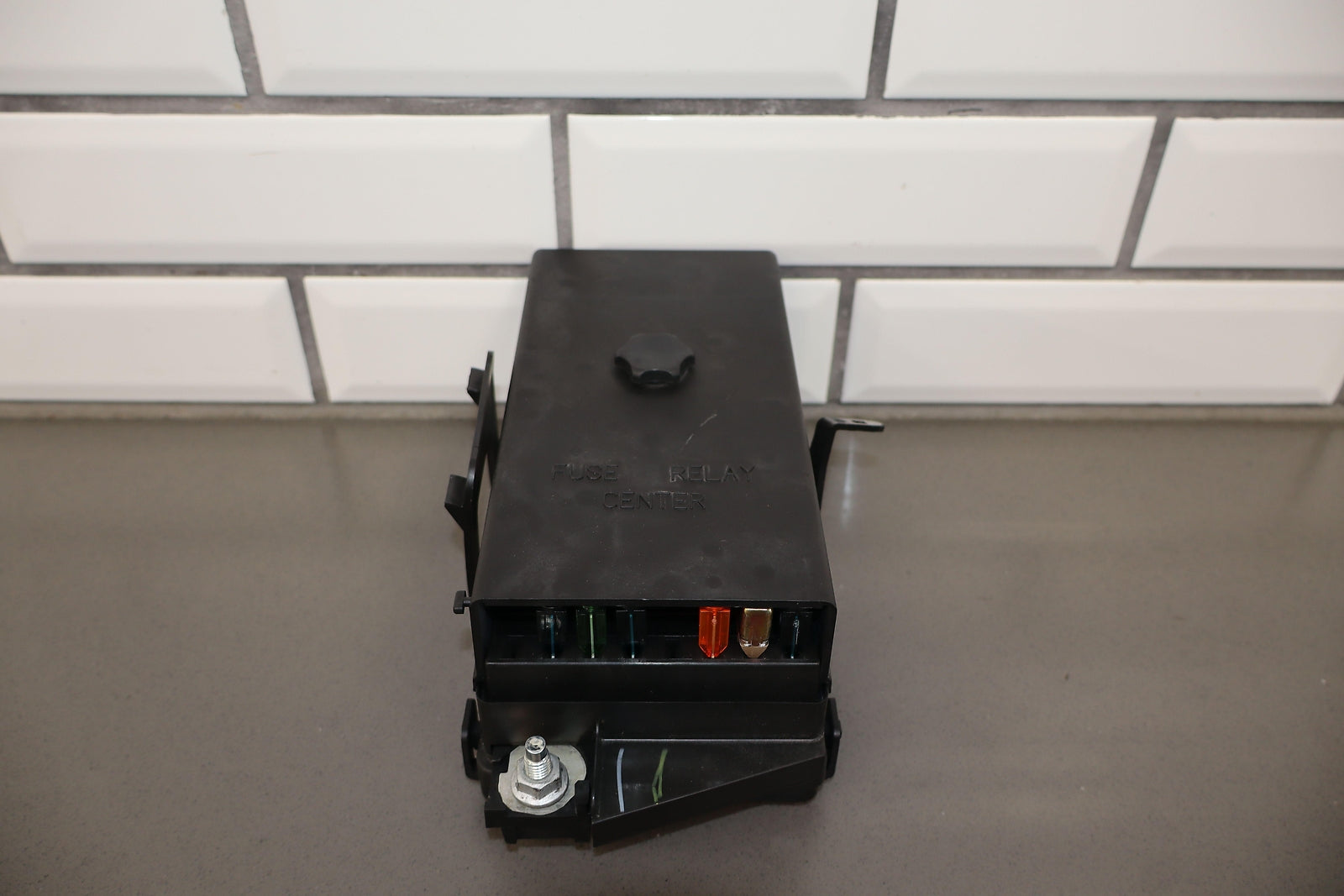 1998 Chevy C5 Corvette Cabin Fuse Relay Junction Box – J & J Auto Wrecking