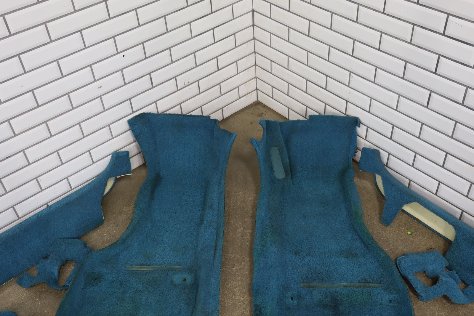 1988 C4 Corvette Interior Carpet Clean-Out *Med Blue 212* – J & J Auto ...