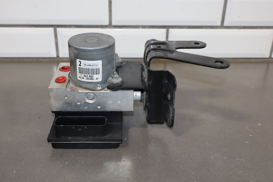 2015-2017 Ford Expedition EL 2WD ABS Pump / Module Assembly FL14-2C405 ...
