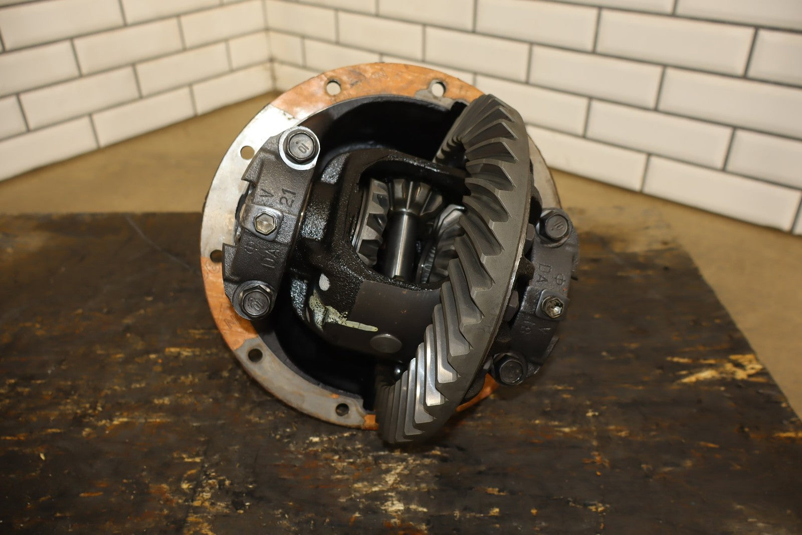 1993-1997 Land Cruiser, Lexus LX450 Rear Differential Assembly 4211060 ...