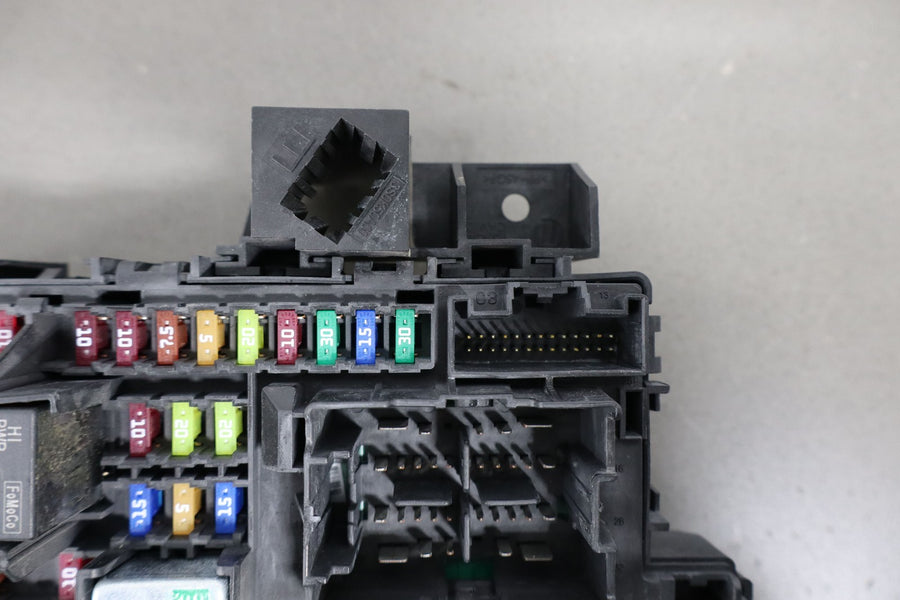 2017 Ford Expedition EL Cabin Interior Fuse Box HG1T-14B476-AC – J & J ...