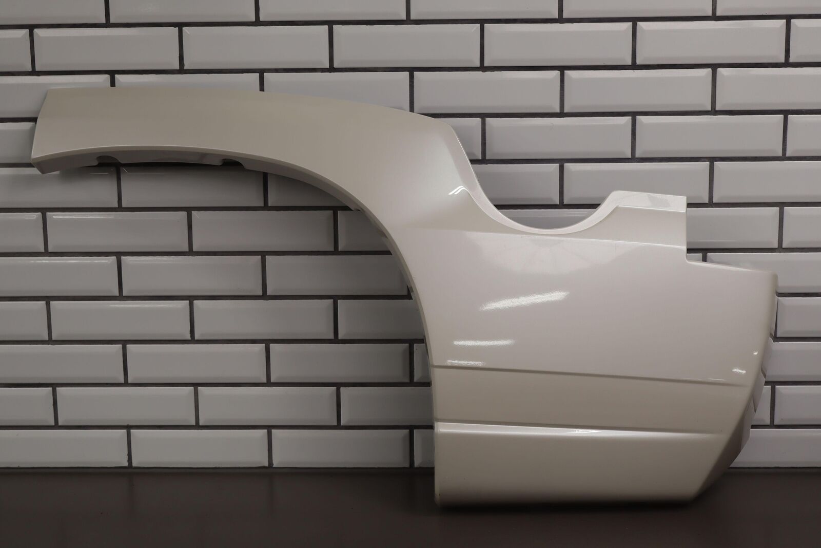 02-06 Cadillac Escalade SWB Left Quarter Panel Molding Cladding (White ...