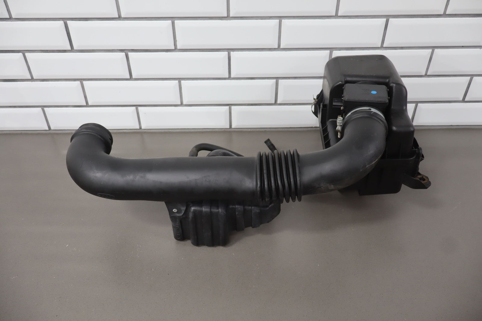 99-02 Mazda Miata NB 1.8L OEM Air Box Cleaner W/ Intake Tube/Snorkel/L ...